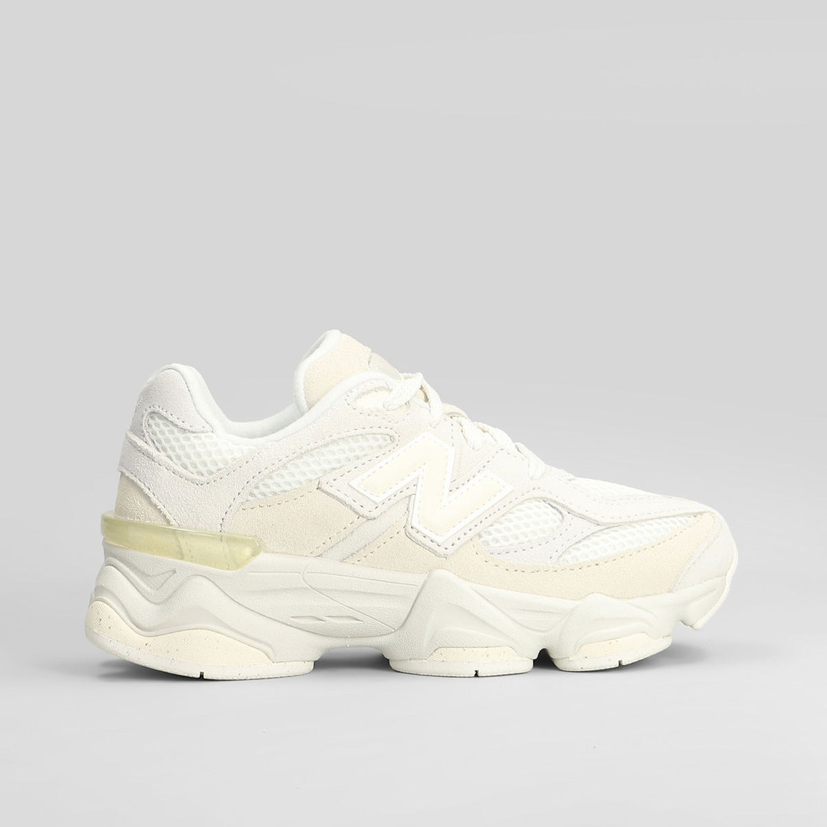 9060 Sneakers in white Suede and fabric – Deliberti