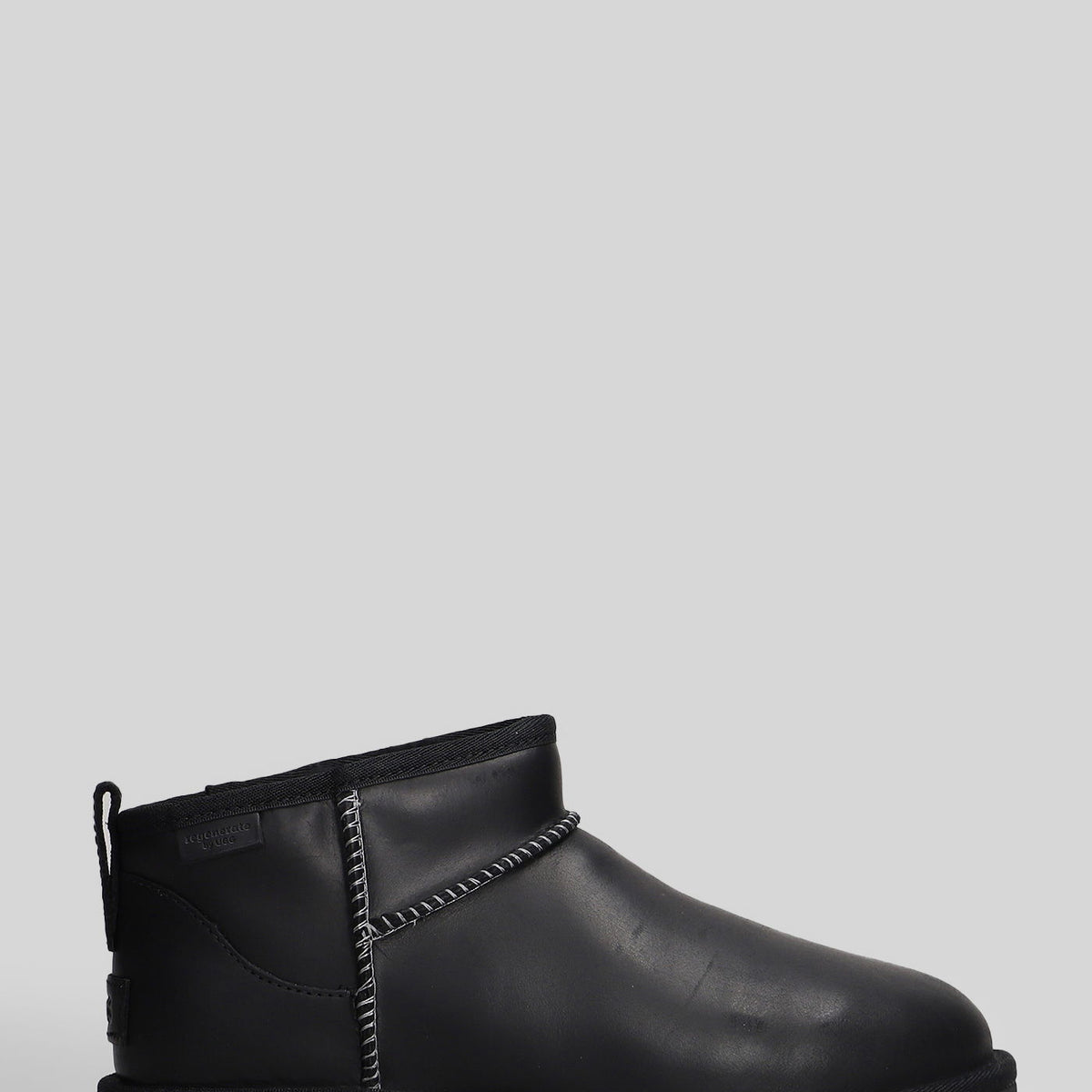 Classic Ultra Mini low heels Ankle boots in black leather – Deliberti